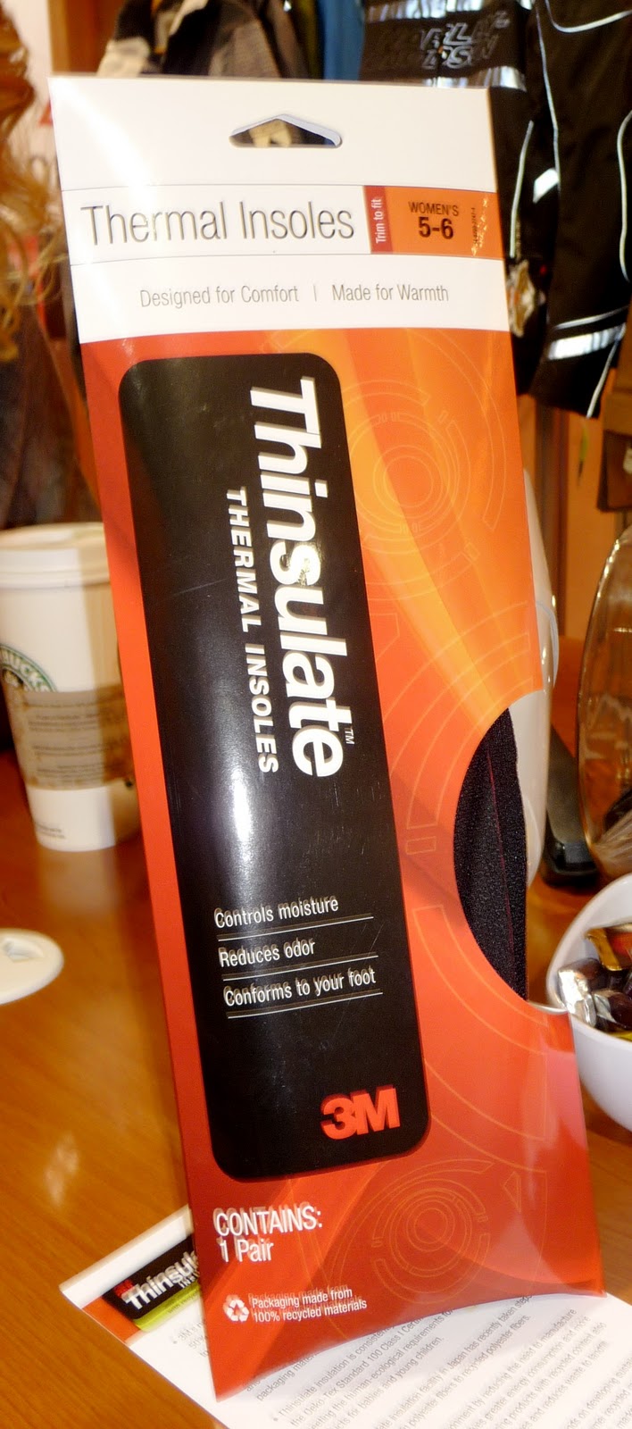 PERFORMANCE FABRICS: 3M™ THINSULATE™ INSULATION