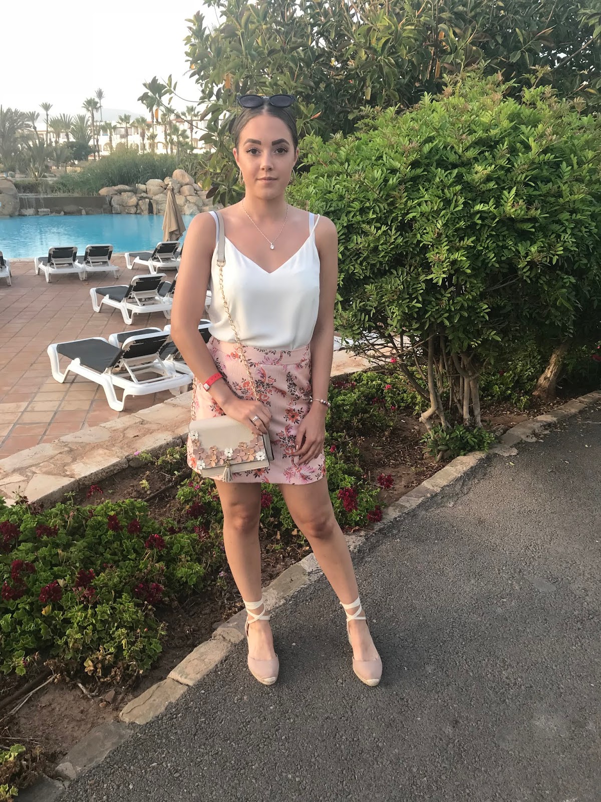 Holiday Lookbook 2018 ~ Emma Victoria