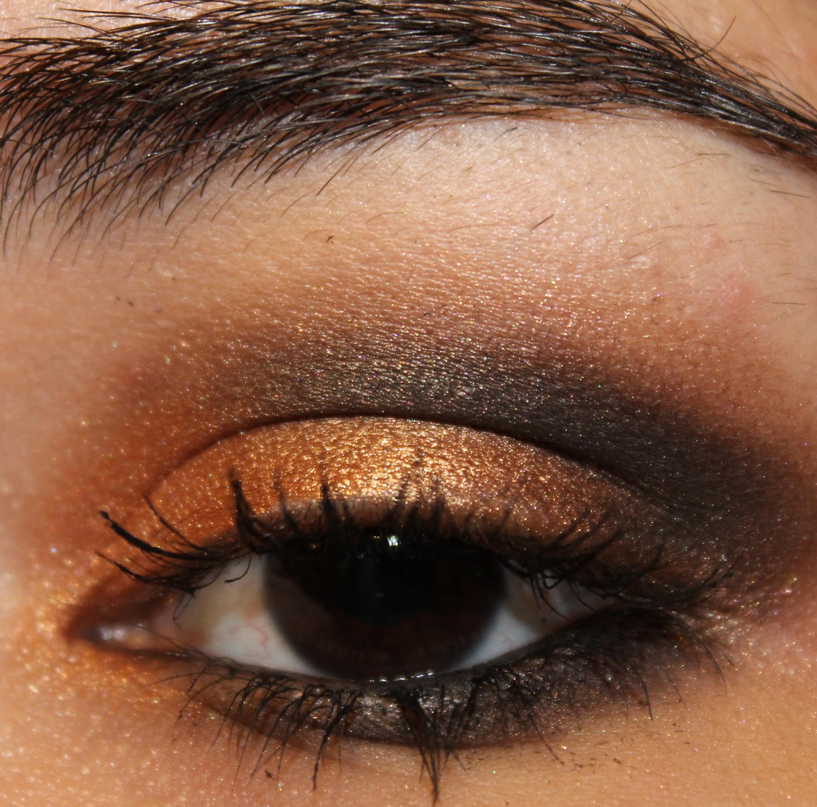 The Dark Side of Beauty: Review: Love Alpha Frozen Jelly Eye Colors