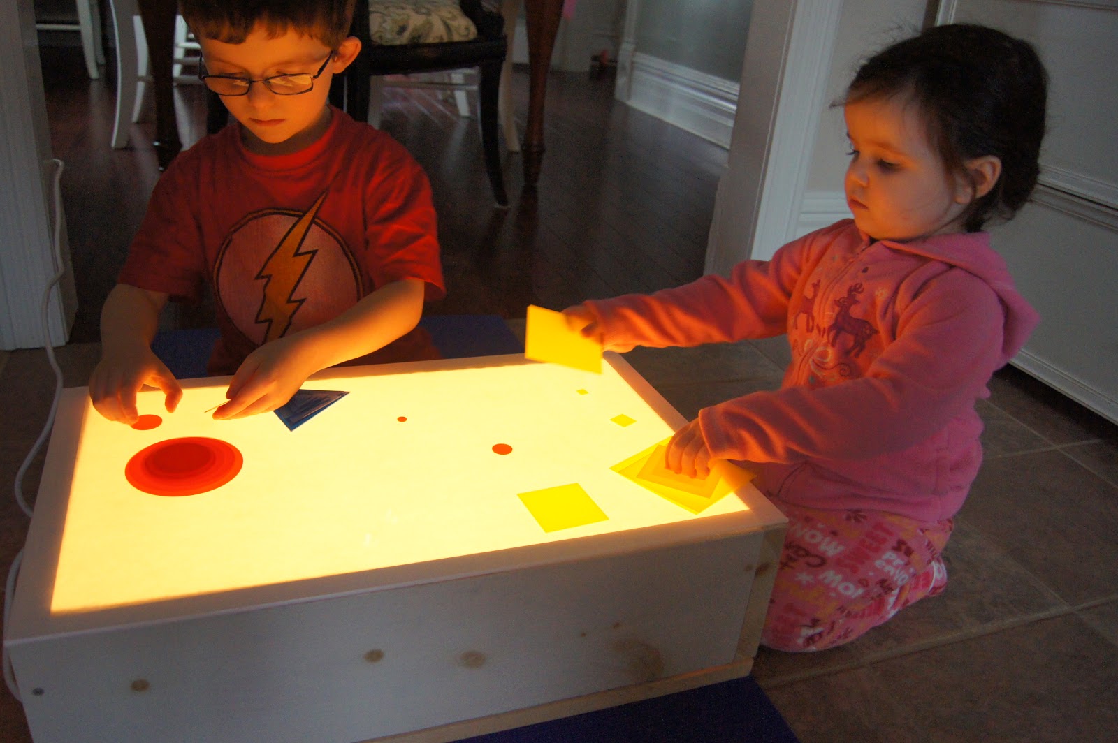 "Making Montessori Ours": Build A Light Box, Playing With Light At Home