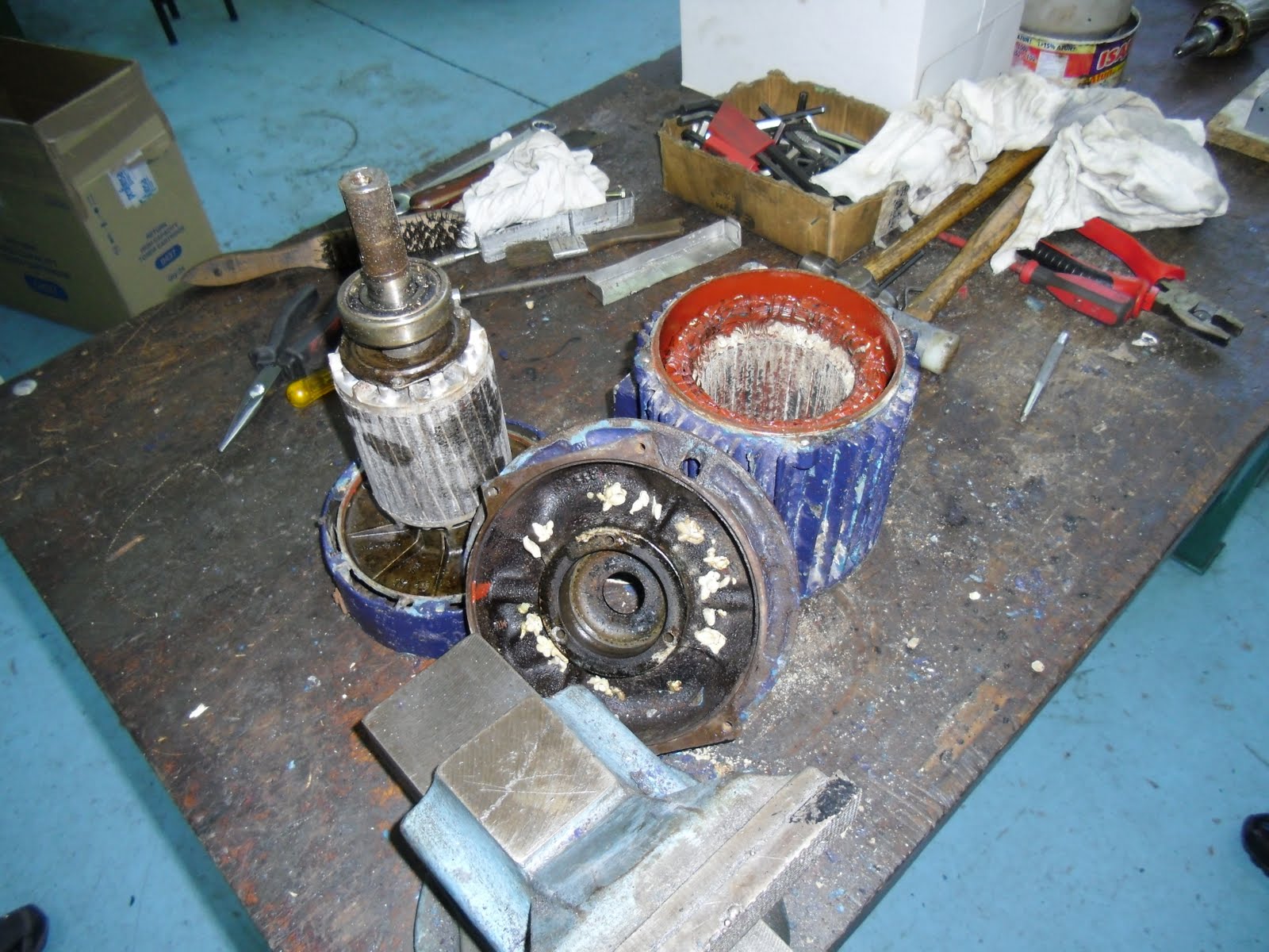 ELECTROMECANICO DE MANTENIMIENTO INDUSTRIAL: REPARACIÓN Y MANTENIMIENTO ... ELECTROMECANICO DE MANTENIMIENTO INDUSTRIAL: REPARACIÓN Y MANTENIMIENTO ...