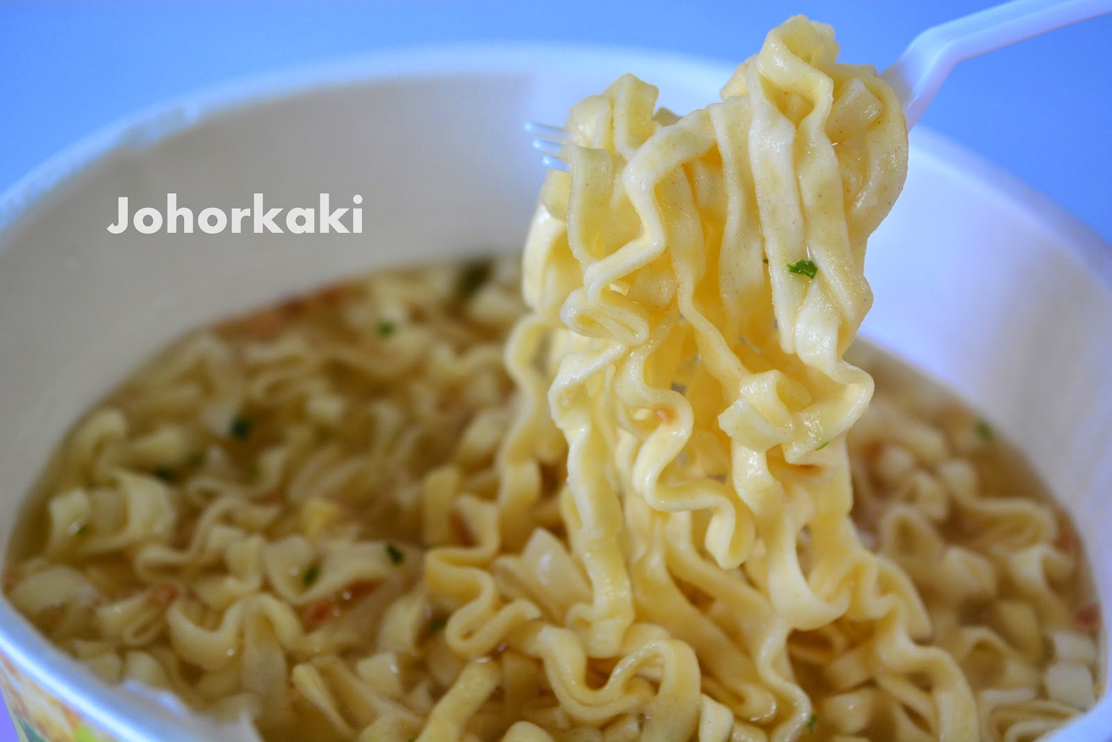 Monde Nissin Lucky Me! Supreme Pinoy Chicken Cup Instant Noodle |Tony ...