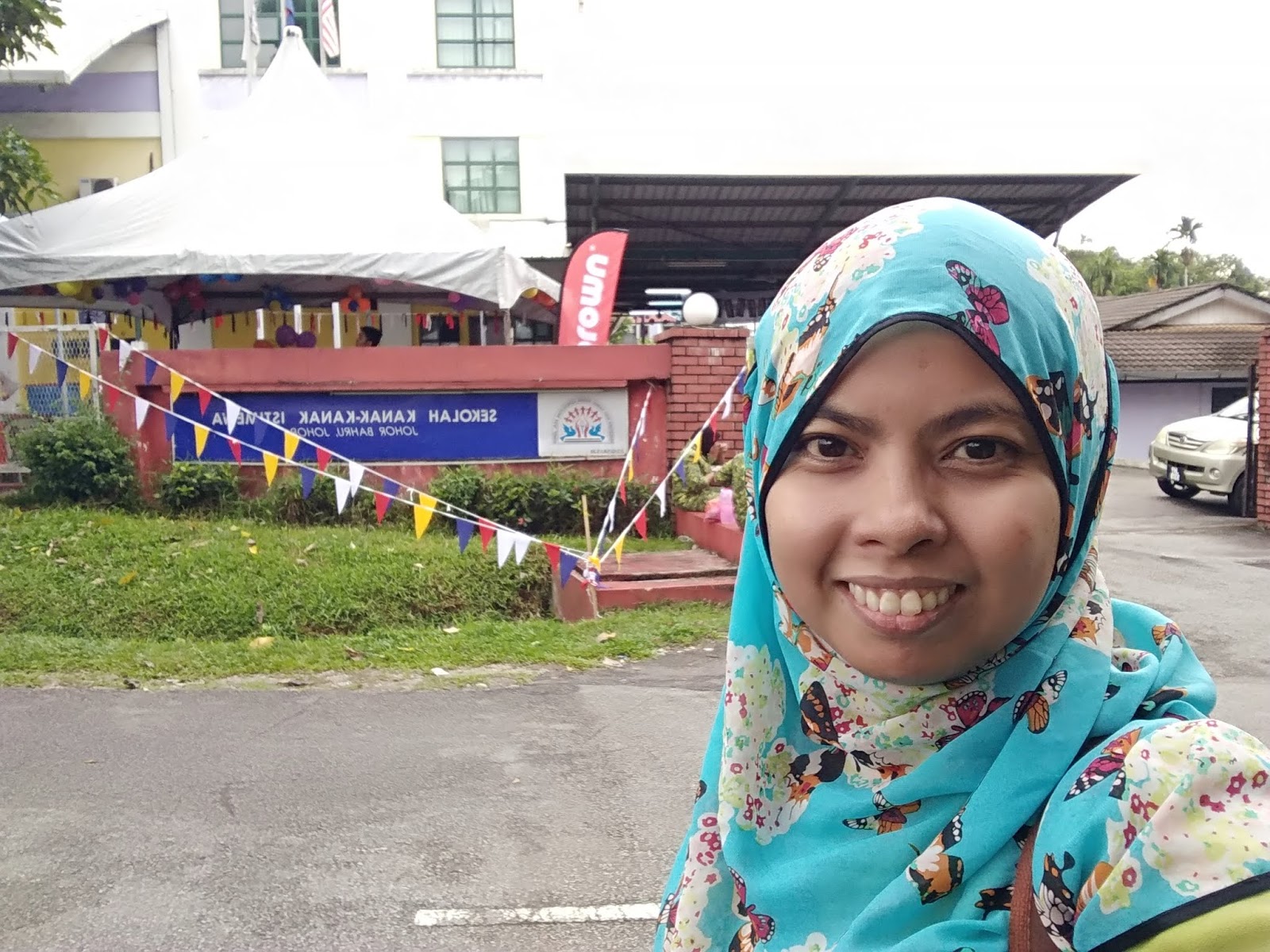 Coretan Ida Kamilia Mudzakir: Jualan Amal Karnival 2019