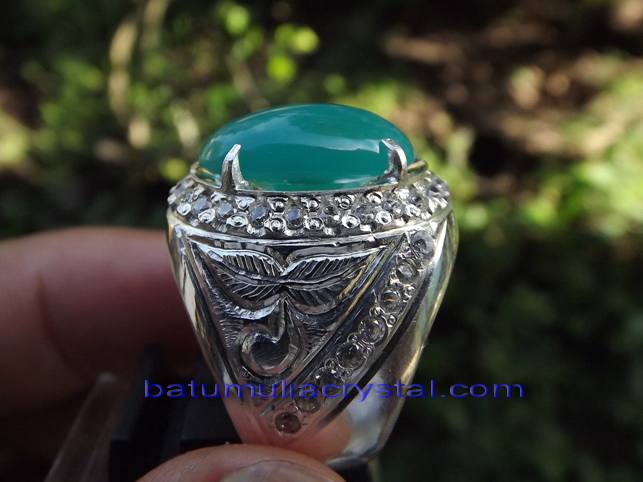JAVA GEMSTONES: Batu Bacan Dijual!