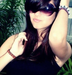 The Facebook Freak : 38 best facebook DPs for Girls (Display Pictures)