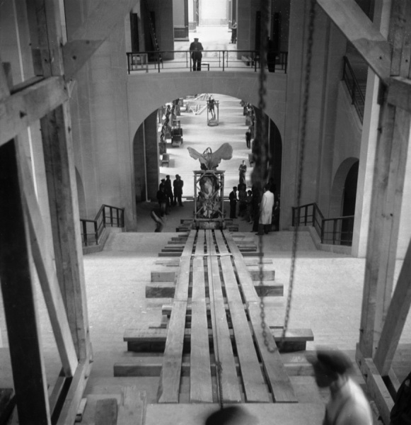 Los Grandes Fotografos: Pierre Jahan (1909-2003)