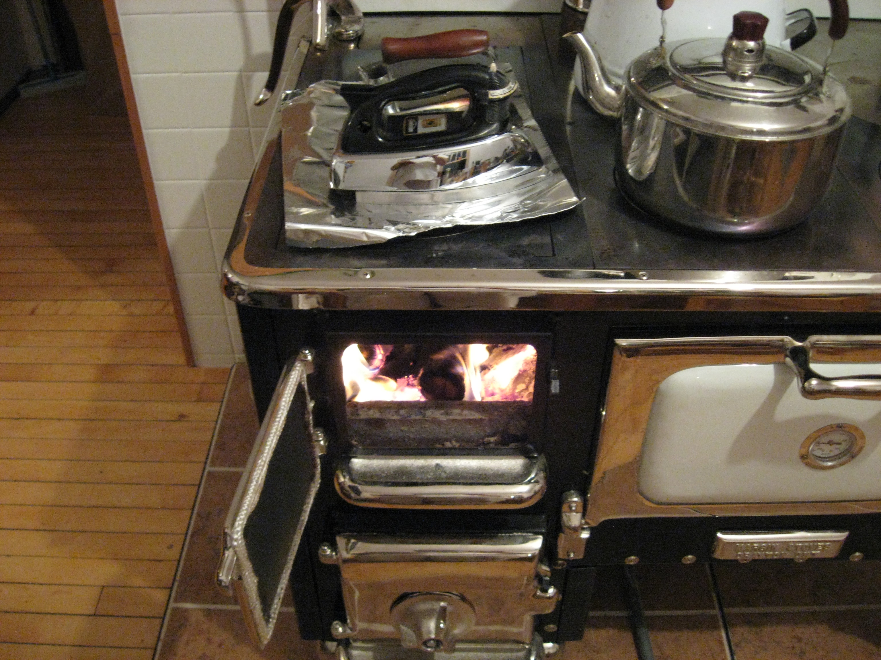 Wood Cookstove Cooking: Economizing with Your Wood Cookstove
