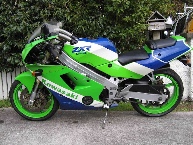 Kawasaki ZX2R / ZXR250 : Lagenda engine 4-silinder 250cc