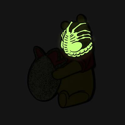 JIMSMASH ! ! !: ALIEN VS POOH ENAMEL PIN