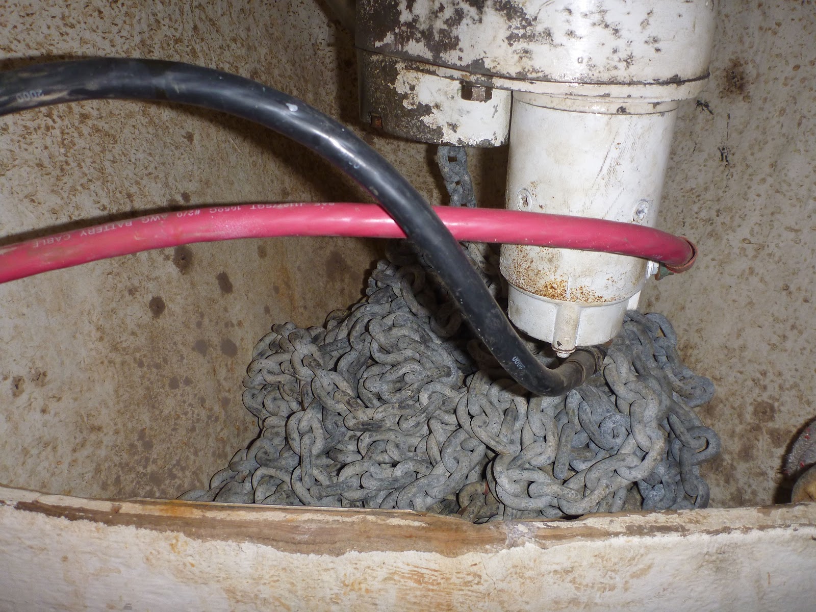 s/v Casteele, Waterline 44, photos: Chain Locker