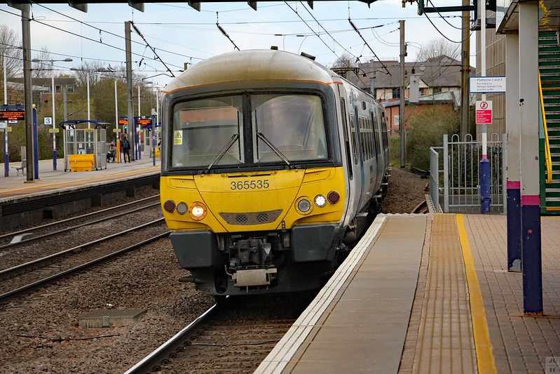 How to travel around London with public transport and my adventures ...