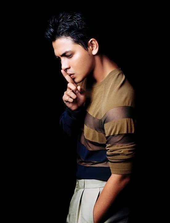 Biodata Izzue Islam , siapakah beliau