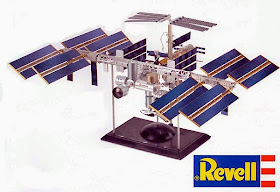 Internet Modeler Revell 1144 International Space Station International