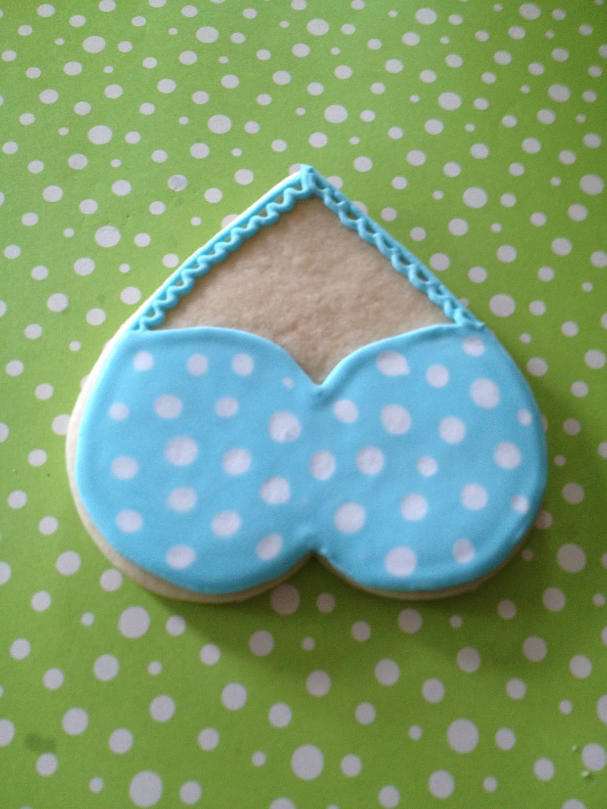 Pauline Bakes: Lingerie Cookies