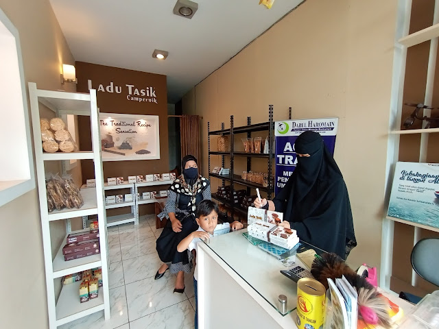 Ladu Tasik Campernik Yudanegara Oleh - Oleh Khas Tasikmalaya Yang Melegenda Sejak Jaman Kerajaan ...