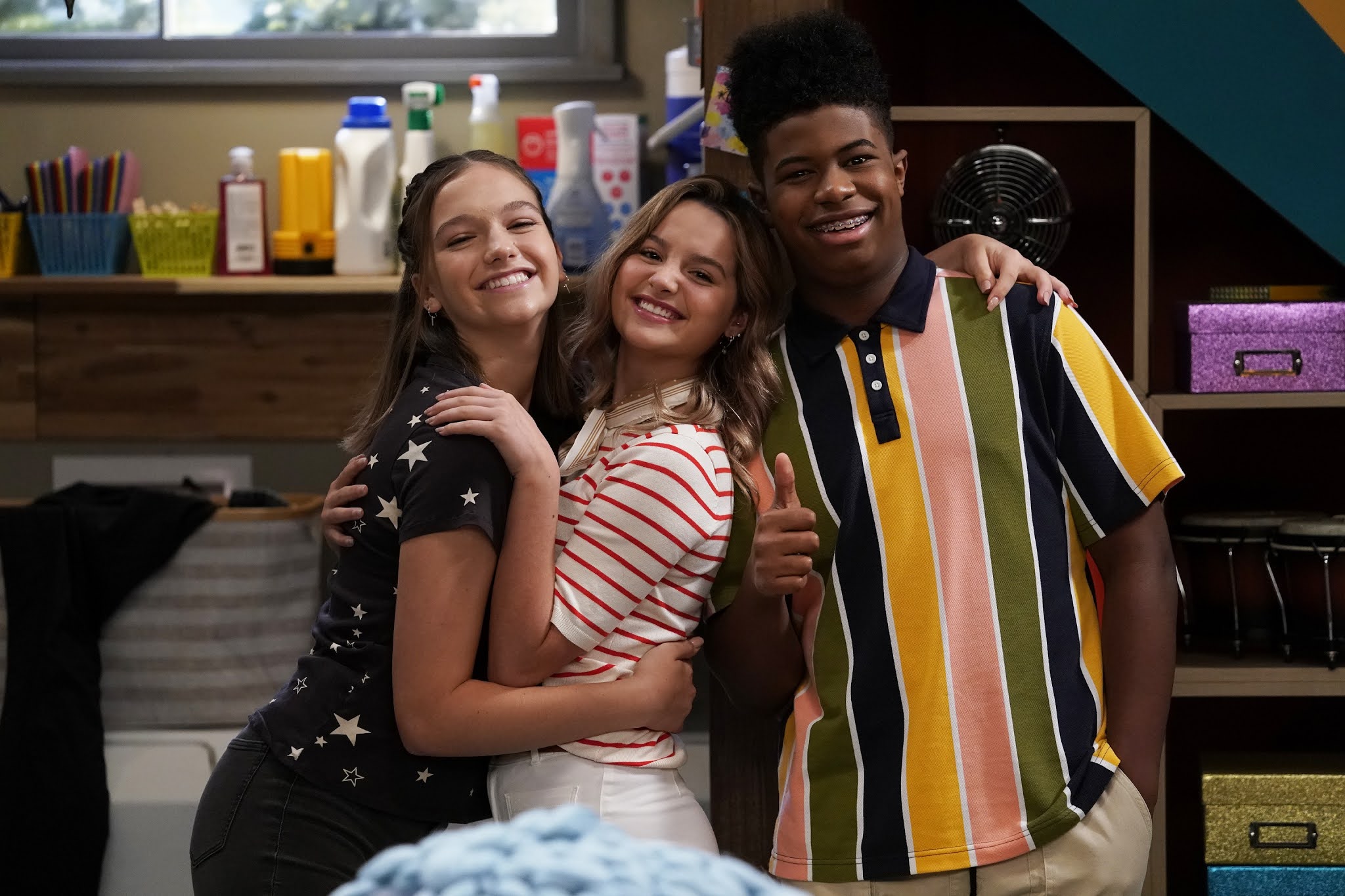 NickALive!: Nickelodeon to Premiere New Comedy 'Side Hustle' on ...