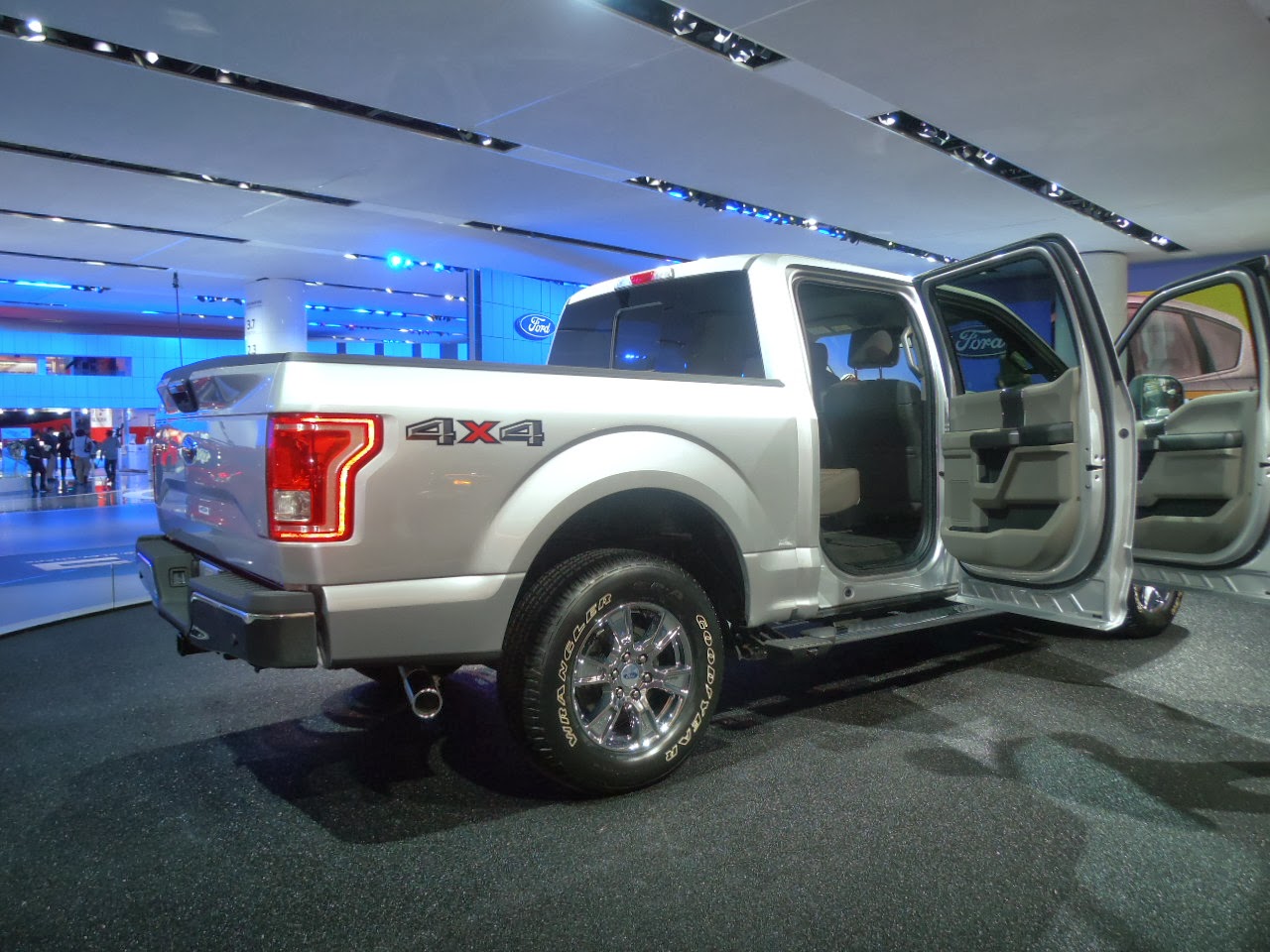 Auto Trends with JeffCars.com: Auto Show Spotlight: Ford's F-150 Goes ...