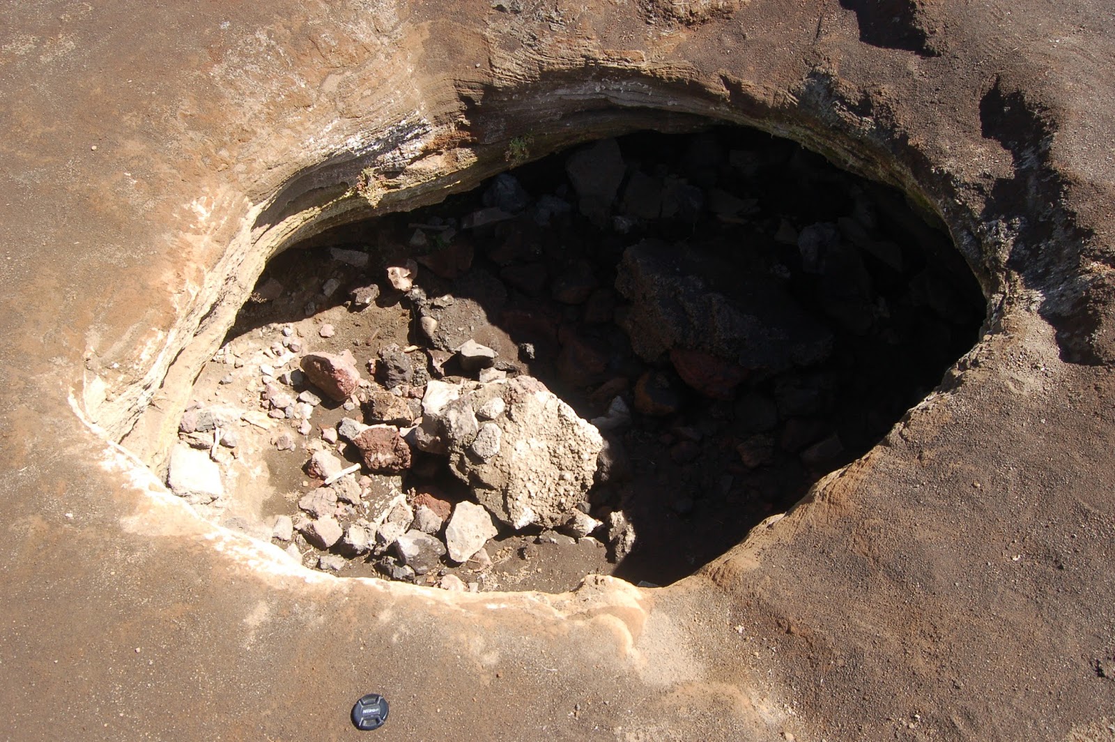 Outside The Interzone: Geo 892: Lost Lake's "Drain Hole"