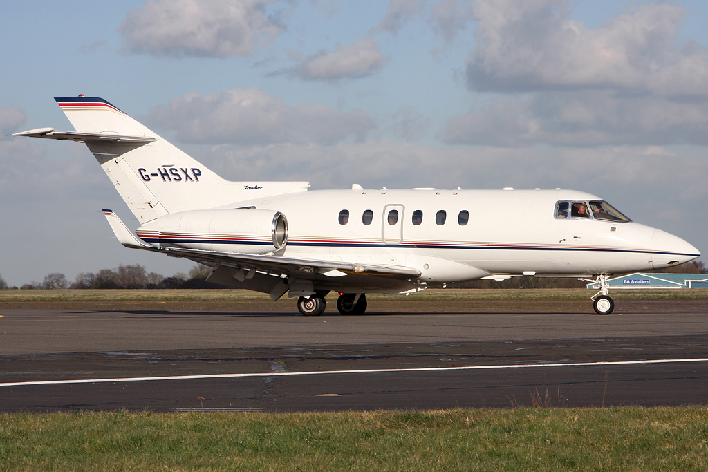 LONDON BIGGIN HILL AIRPORT EGKB/BQH IMAGES by Terry Wade: G-HSXP H25B ...