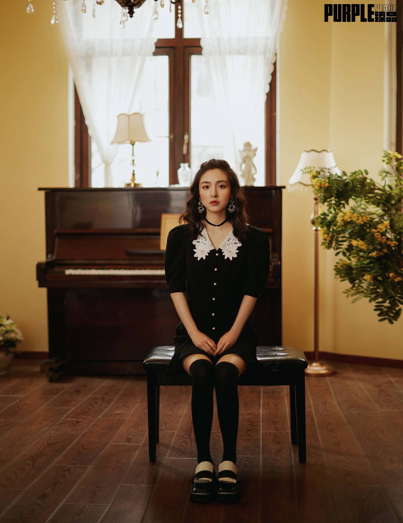 China Entertainment News: Wu Qian poses for photo shoot