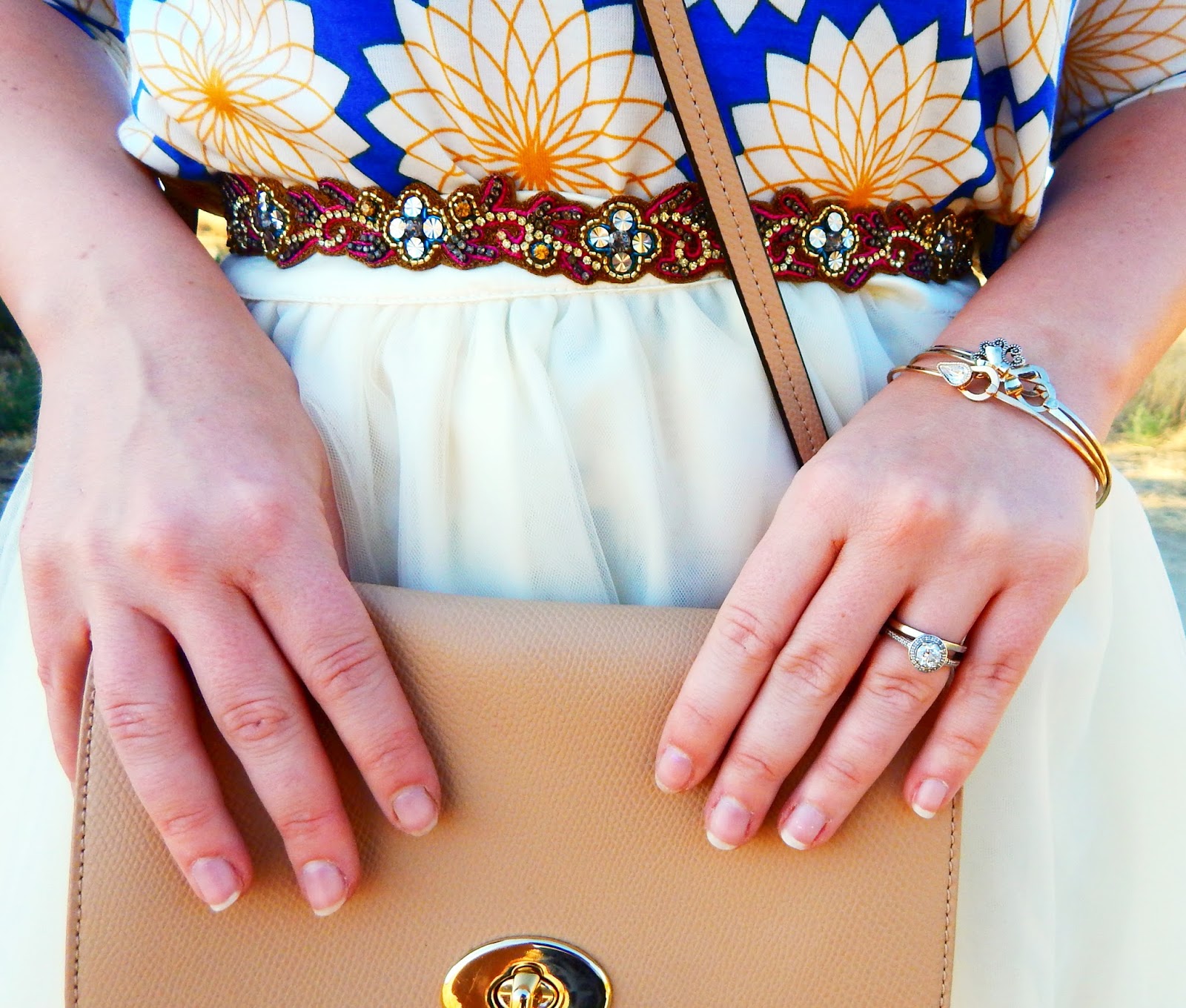 Summer Daisy Inspired Outfit - Lizzie in Lace