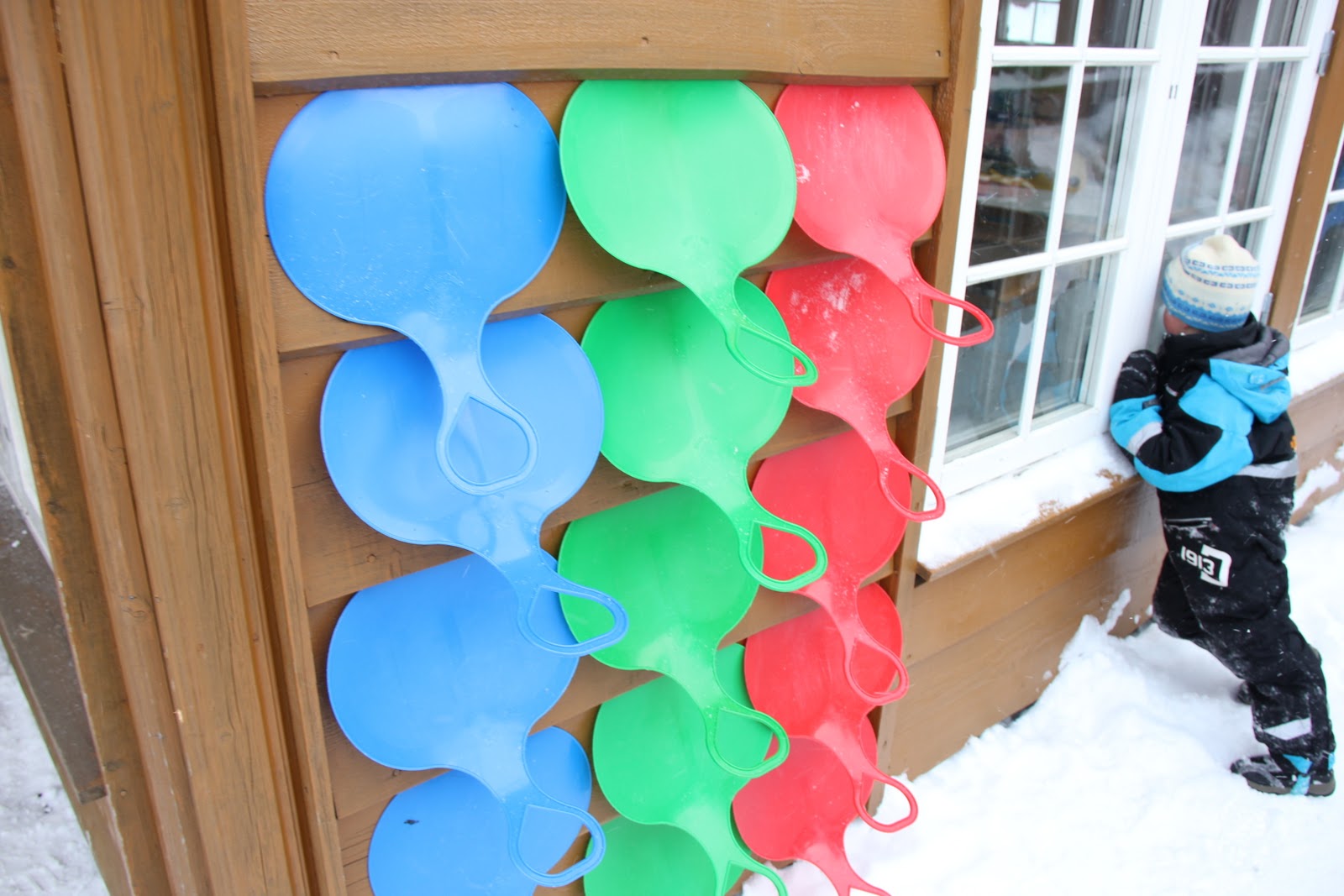 Norlandia Myrertoppen barnehage: Lek med akebrett