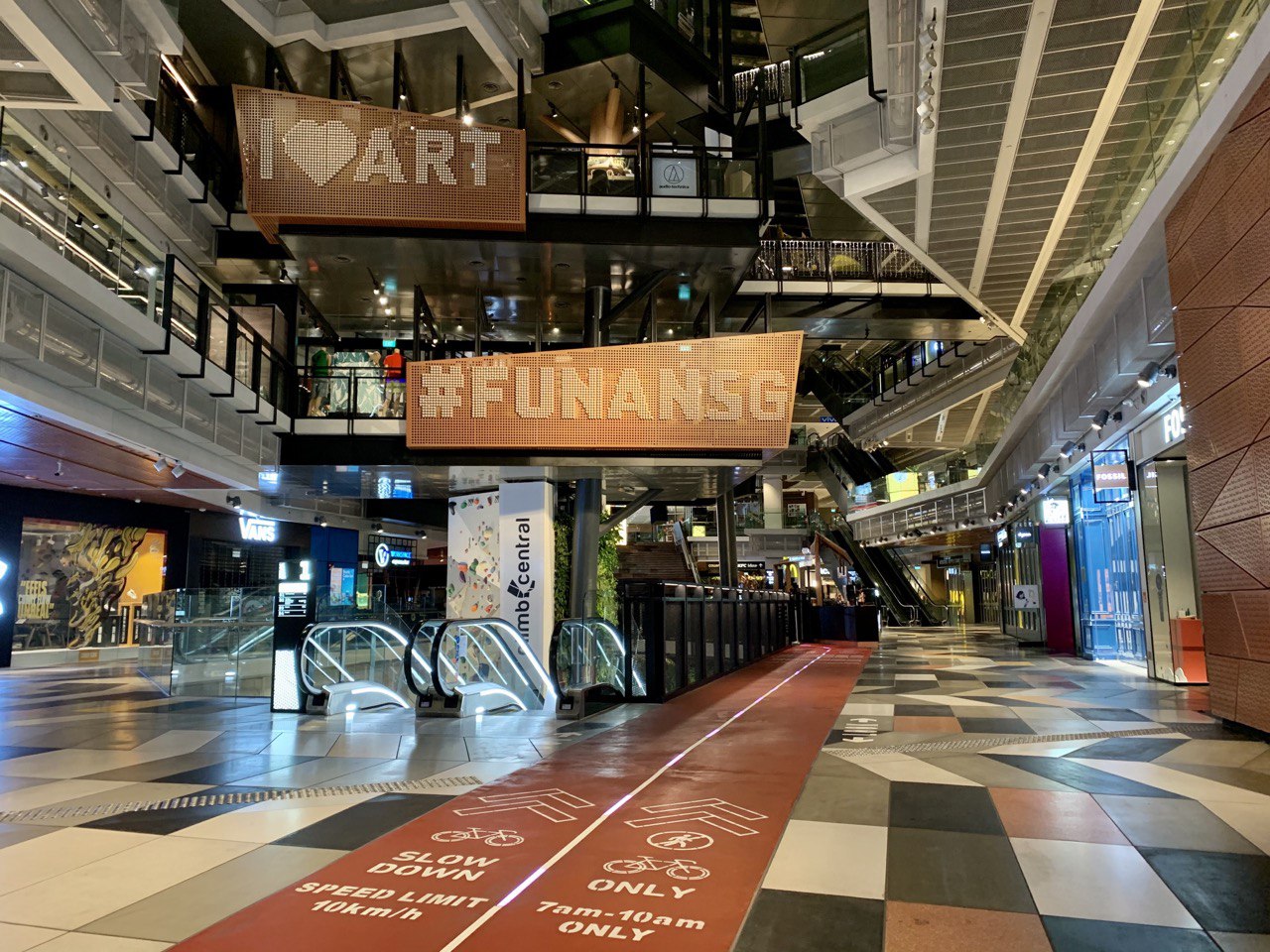 Staycation Review: lyf Funan Singapore (one of a kind!)