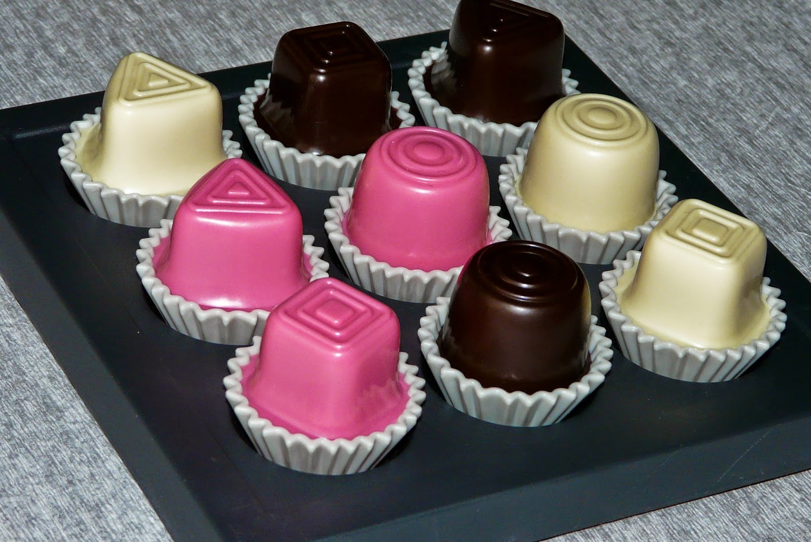 Czekoladki - słodka gra logiczna | Maluszkowe inspiracje