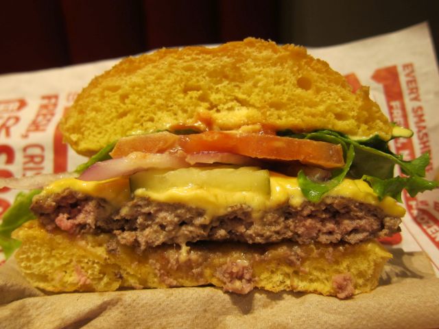 Review: Smashburger - Classic Smash Burger