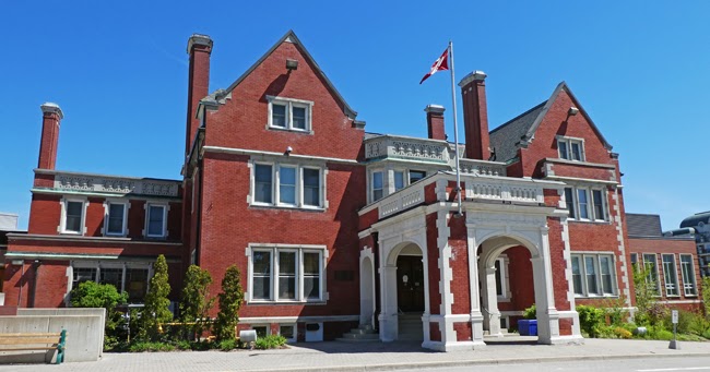 Occasional Toronto: Toronto French School