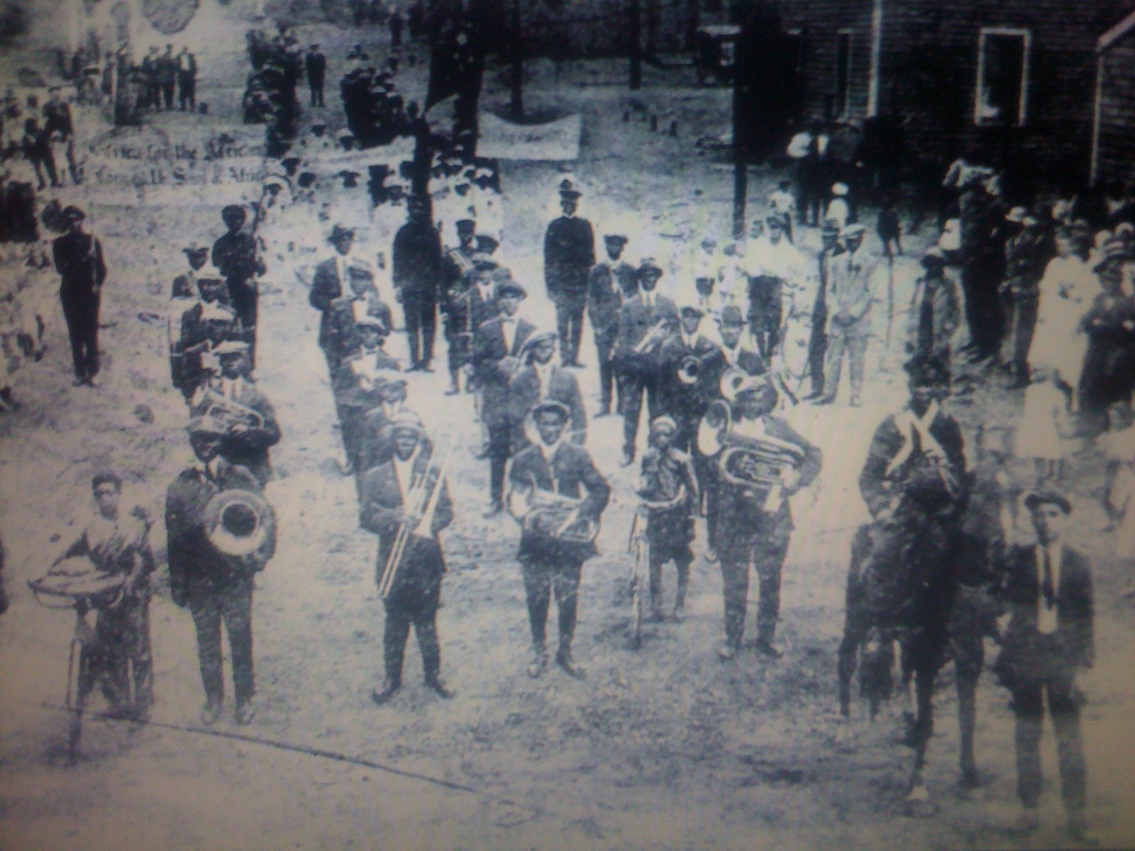 THE BLACK SOCIAL HISTORY:: BLACK SOCIAL HISTORY : THE FIRST BLACK ...