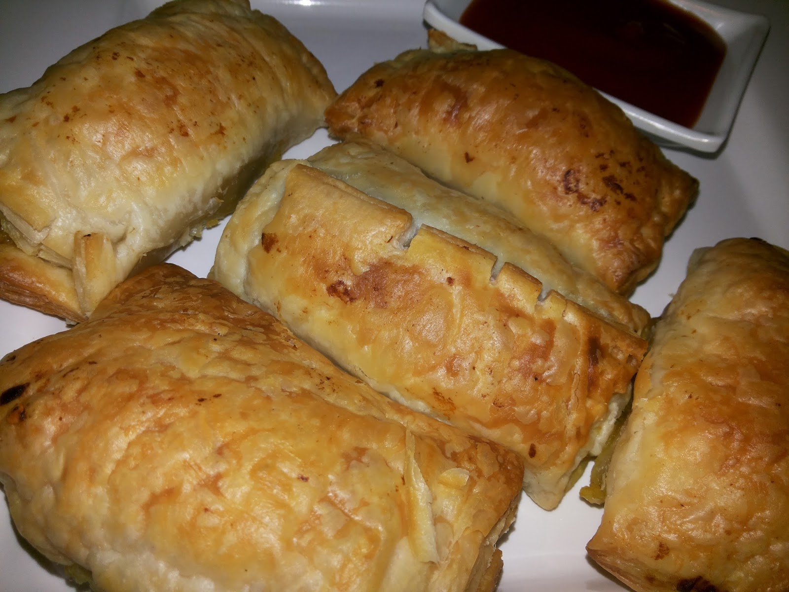 Desi Tadka - Flavor of Indian Kitchen: Mushroom Veg Puff