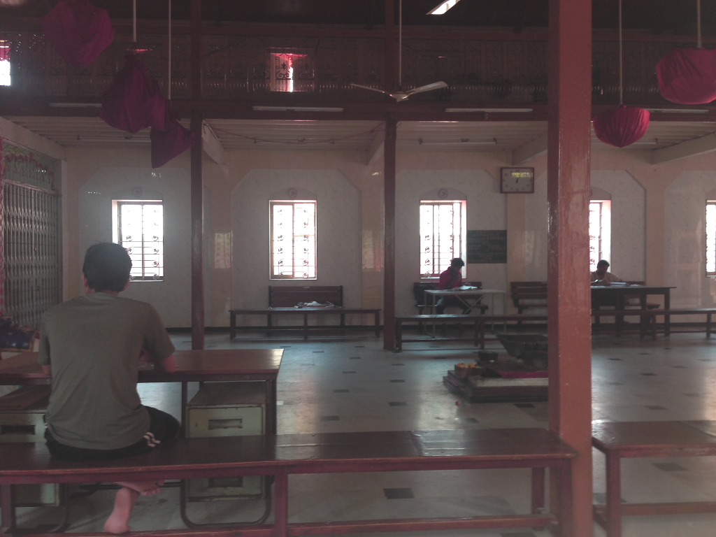 MUMBAI PAUSED: Khar Danda