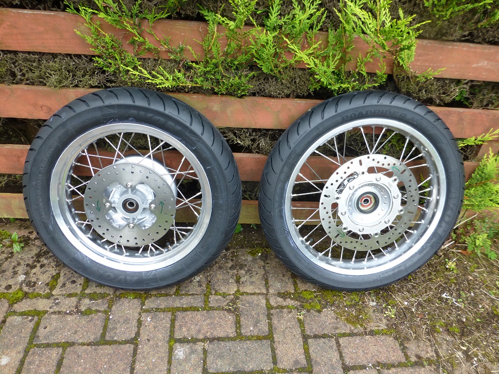 You can't tour on a single!: Triumph T100 Bonneville wheel upgrade