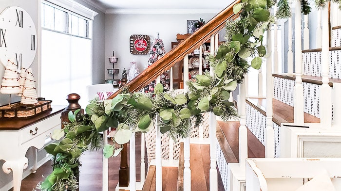Christmas Banister Garland with Ornaments - DIY Beautify - Creating ...