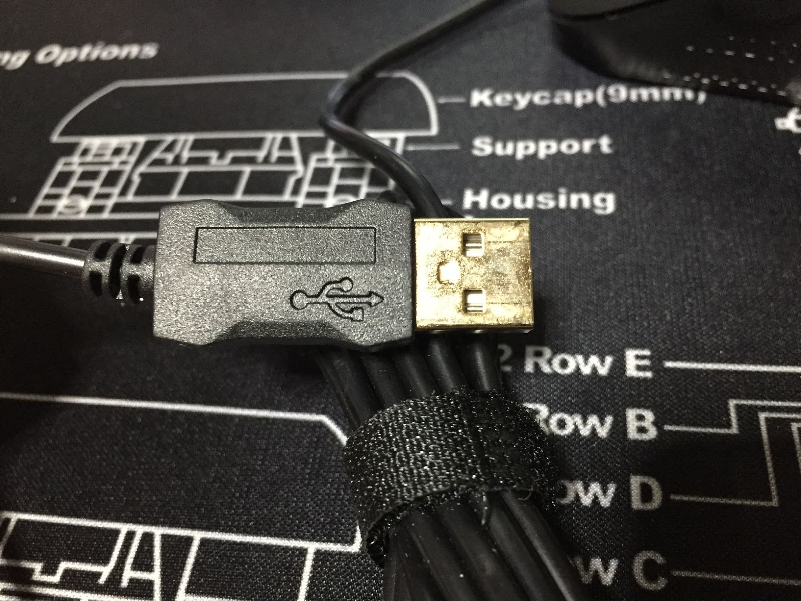 Chocolate Device2: Fenek SWIFT Pro Gaming Mouse