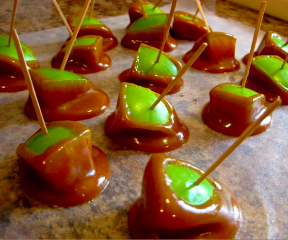 The Sweetest Temptations: Easy Caramel Apple Bites