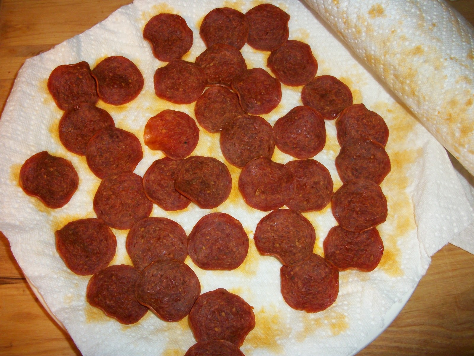 Cooking with love ! : Cipsuri crocante de pepperoni si bacon de curcan ...