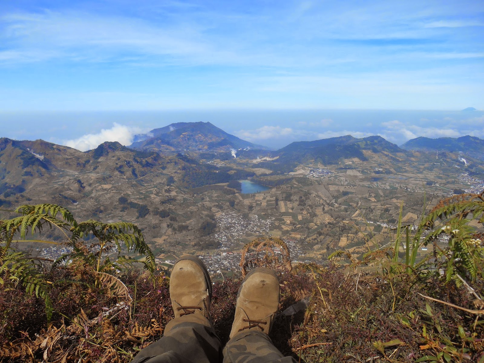 DONGENG MAS JUN KRIK: PENDAKIAN GN.PRAU VIA PATAK BANTENG