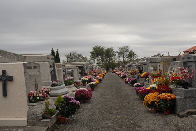 My Faux French Chateau: "La Toussaint" (All Saints Day)