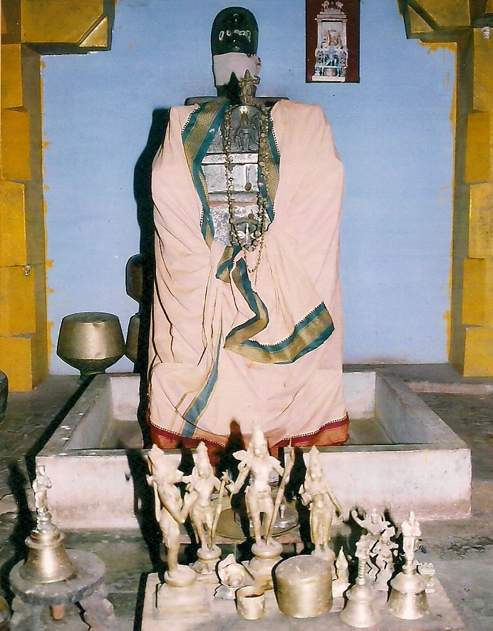 madhwa yati: satyapriya teertharu 1744 mana madurai matha uttaradi mutt ...