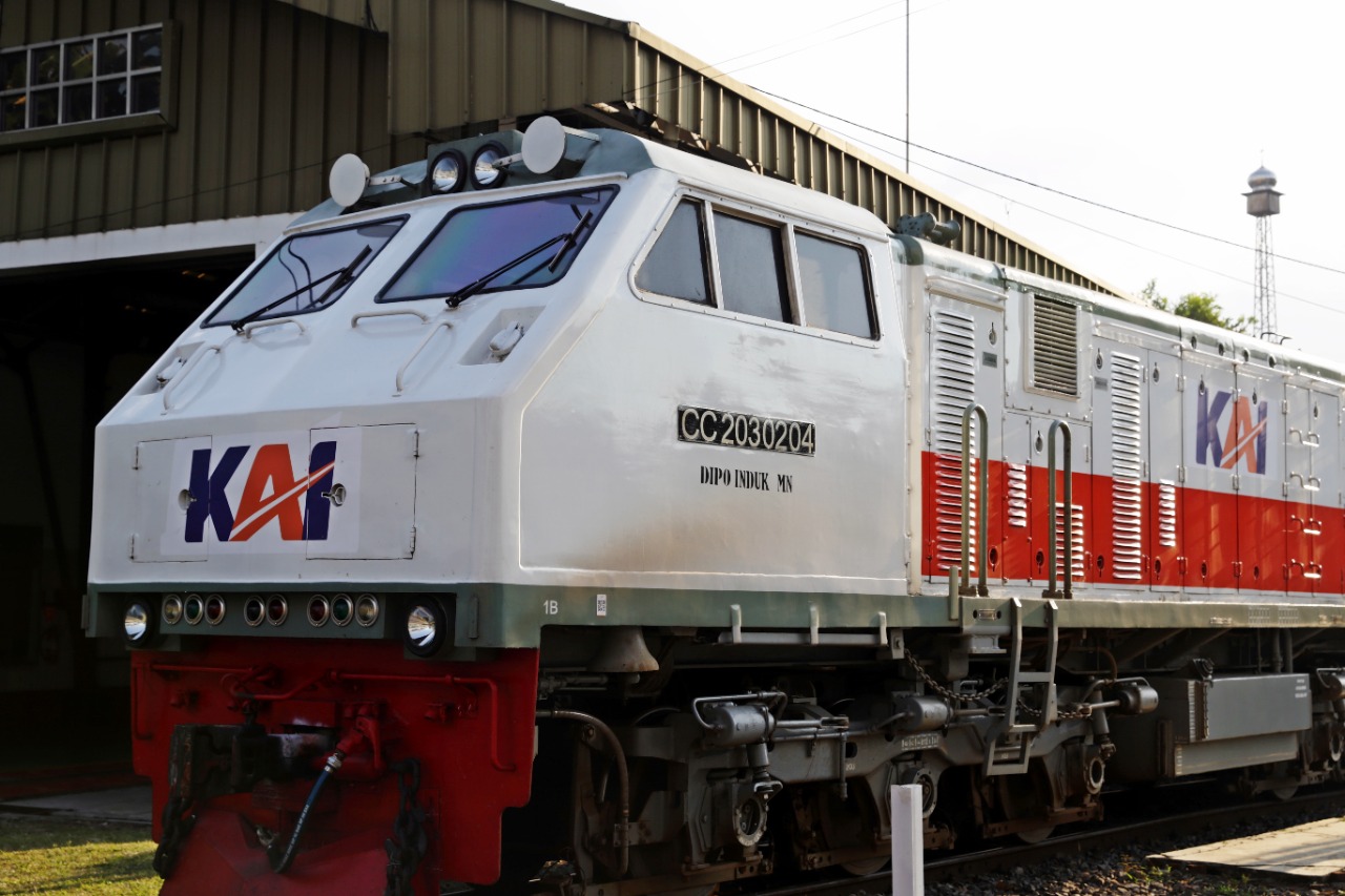 Kereta Api Indonesia: KAI Pensiunkan Logo Era Ignasius Jonan dan ...