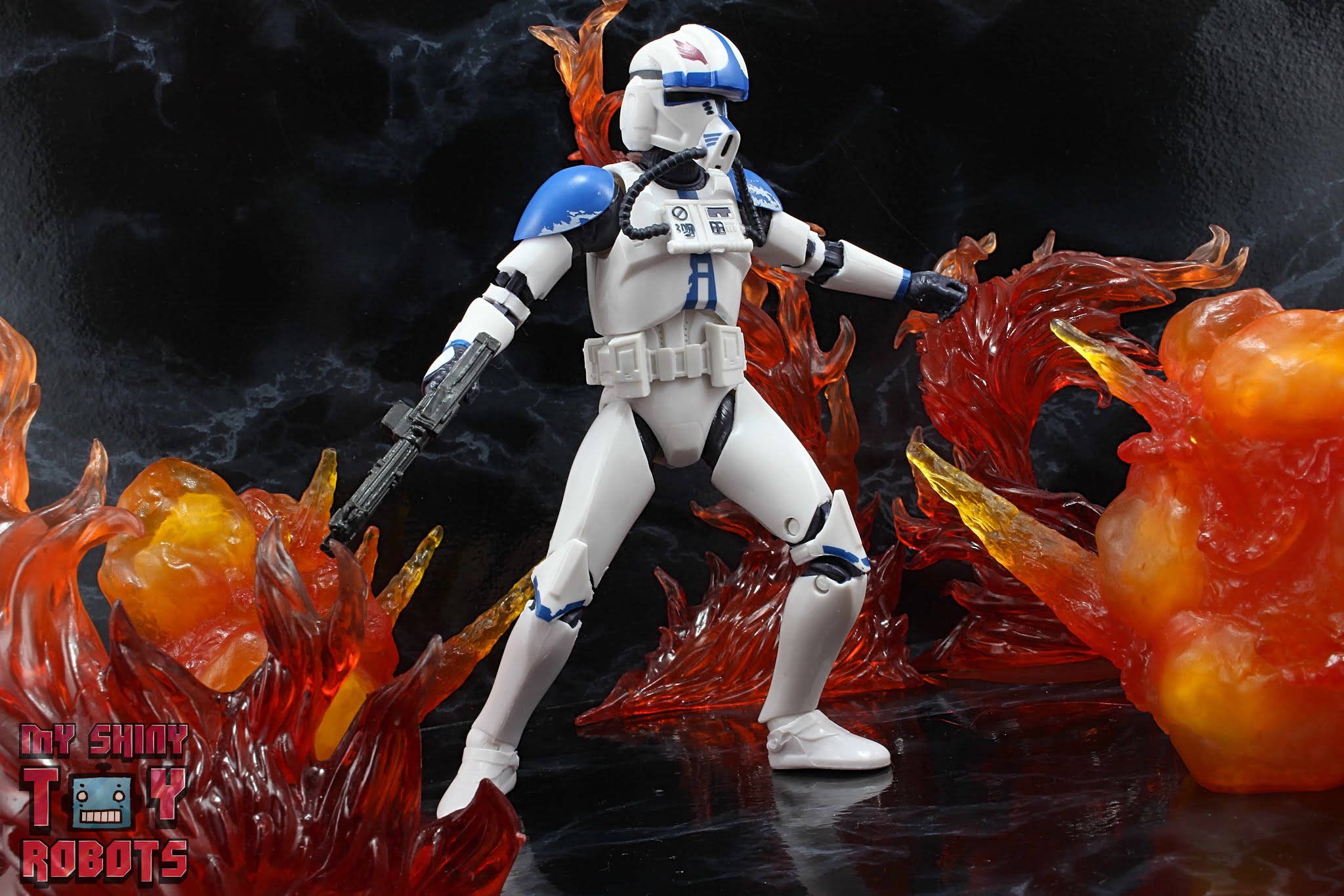 My Shiny Toy Robots: Toybox REVIEW: Star Wars Black Series Clone Pilot Hawk