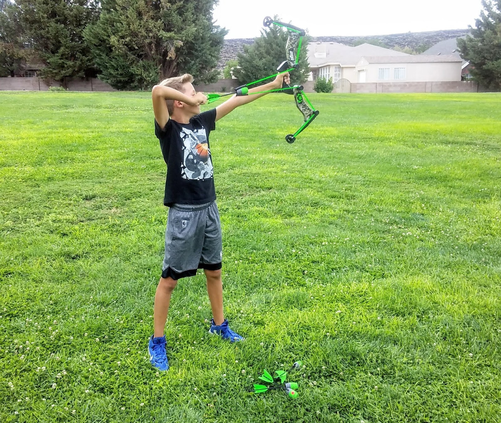 HyperStrike bows can launch arrows up to 250 feet