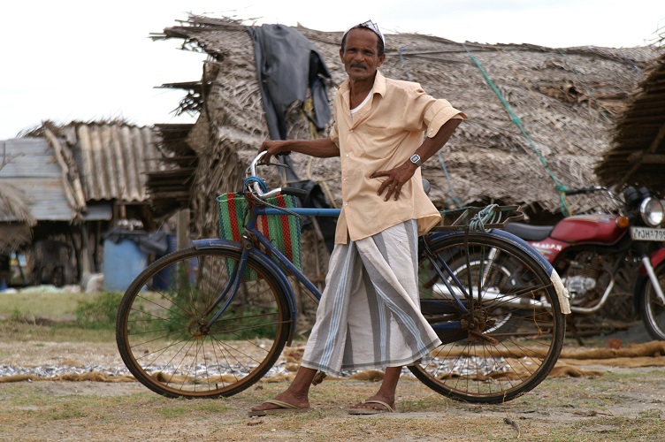 Walks in Eastern Sri Lanka: Pulmoddai & Arisimalai