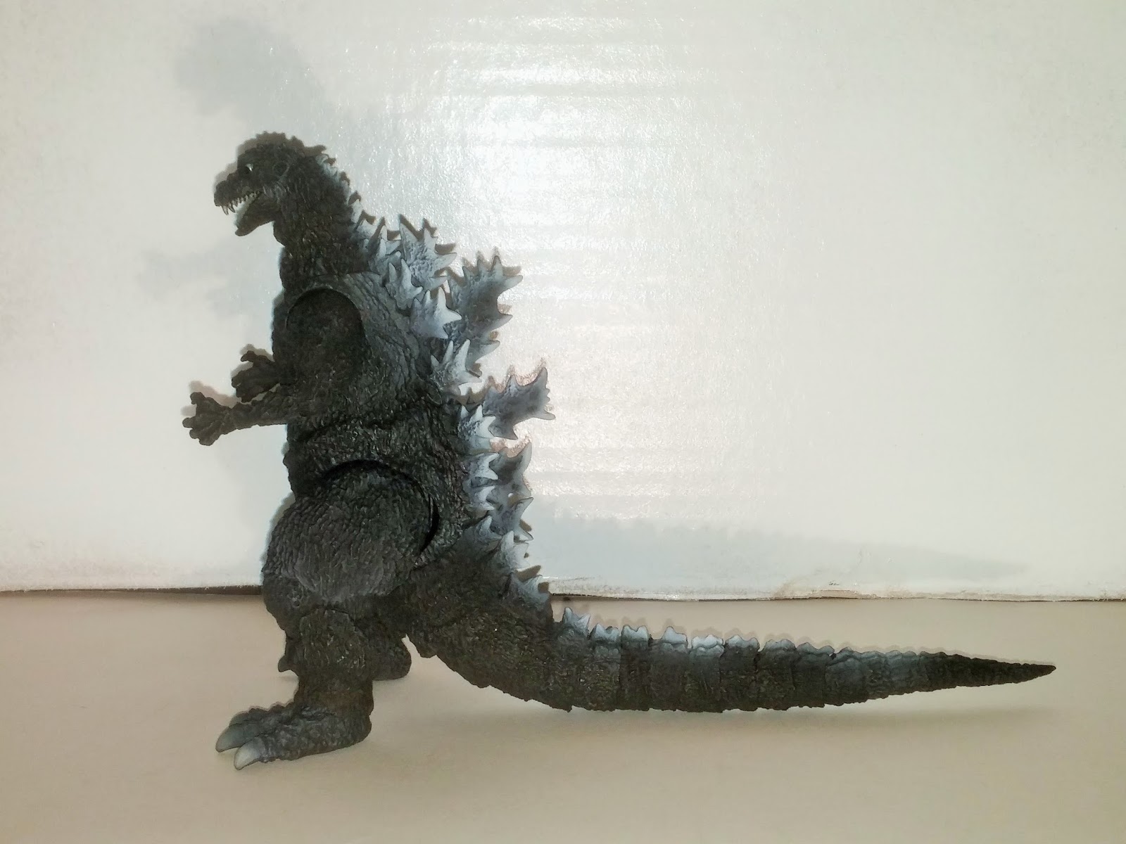 The Gryphon's Lair : SH MONSTERARTS GODZILLA 1954 - Figure Review
