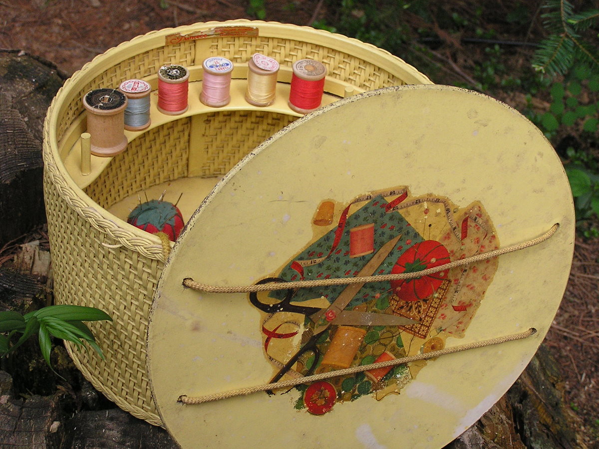 Accordion To Kellie: In the Shop | Vintage Sewing Collection