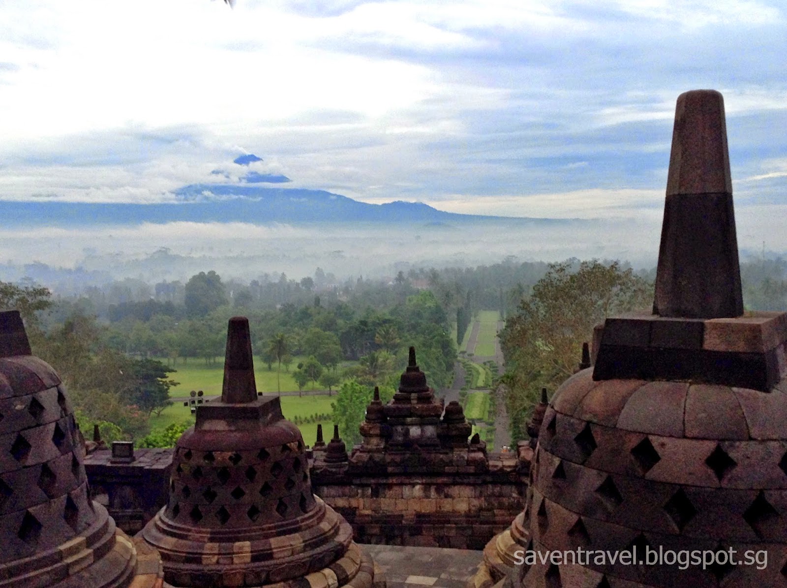 Save & Travel: Borobudur La Grande Temple