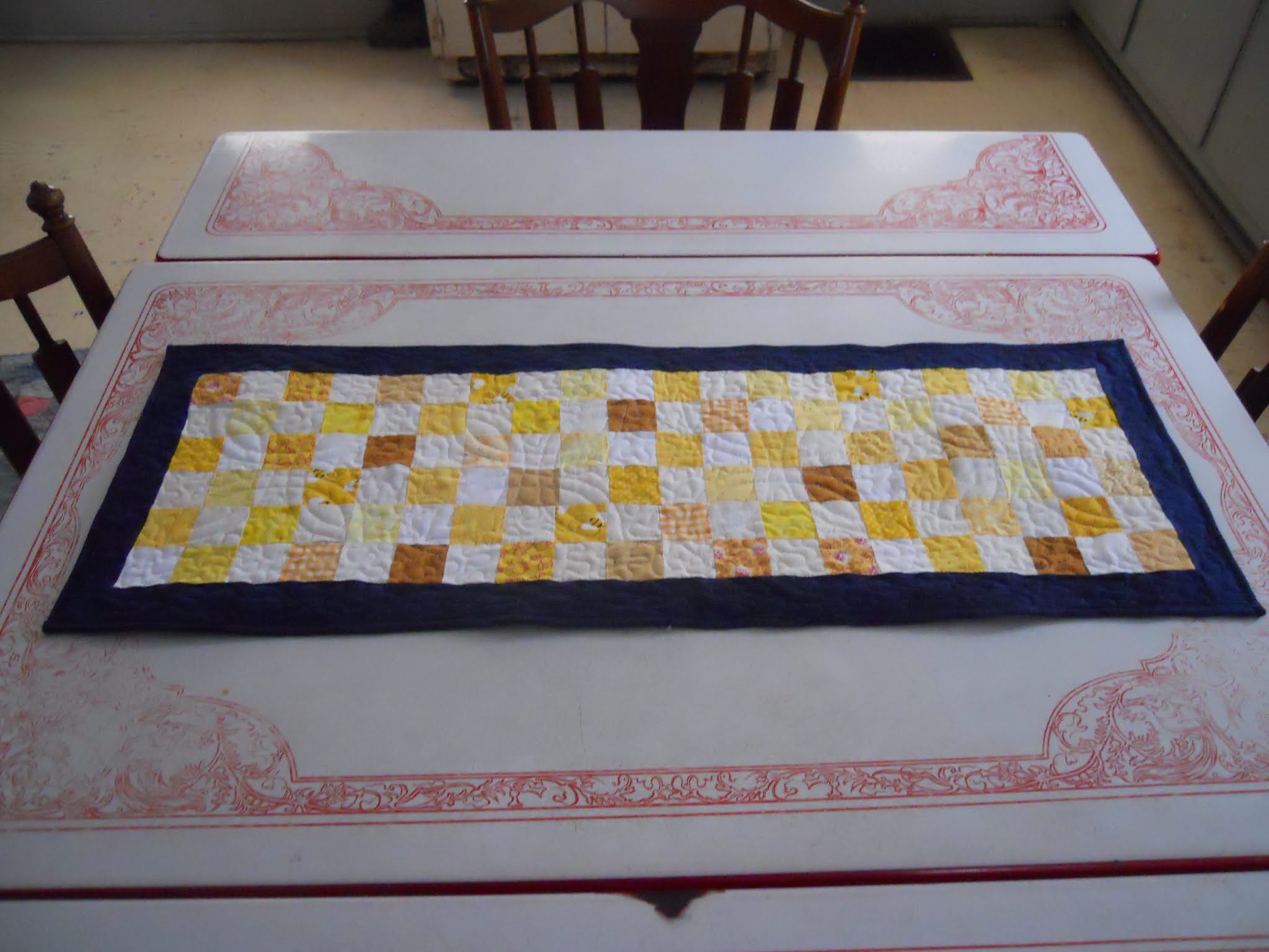 Kathy's Quilting Blog: Table Scraps Challenge RSC21 -- Yellow -- A ...
