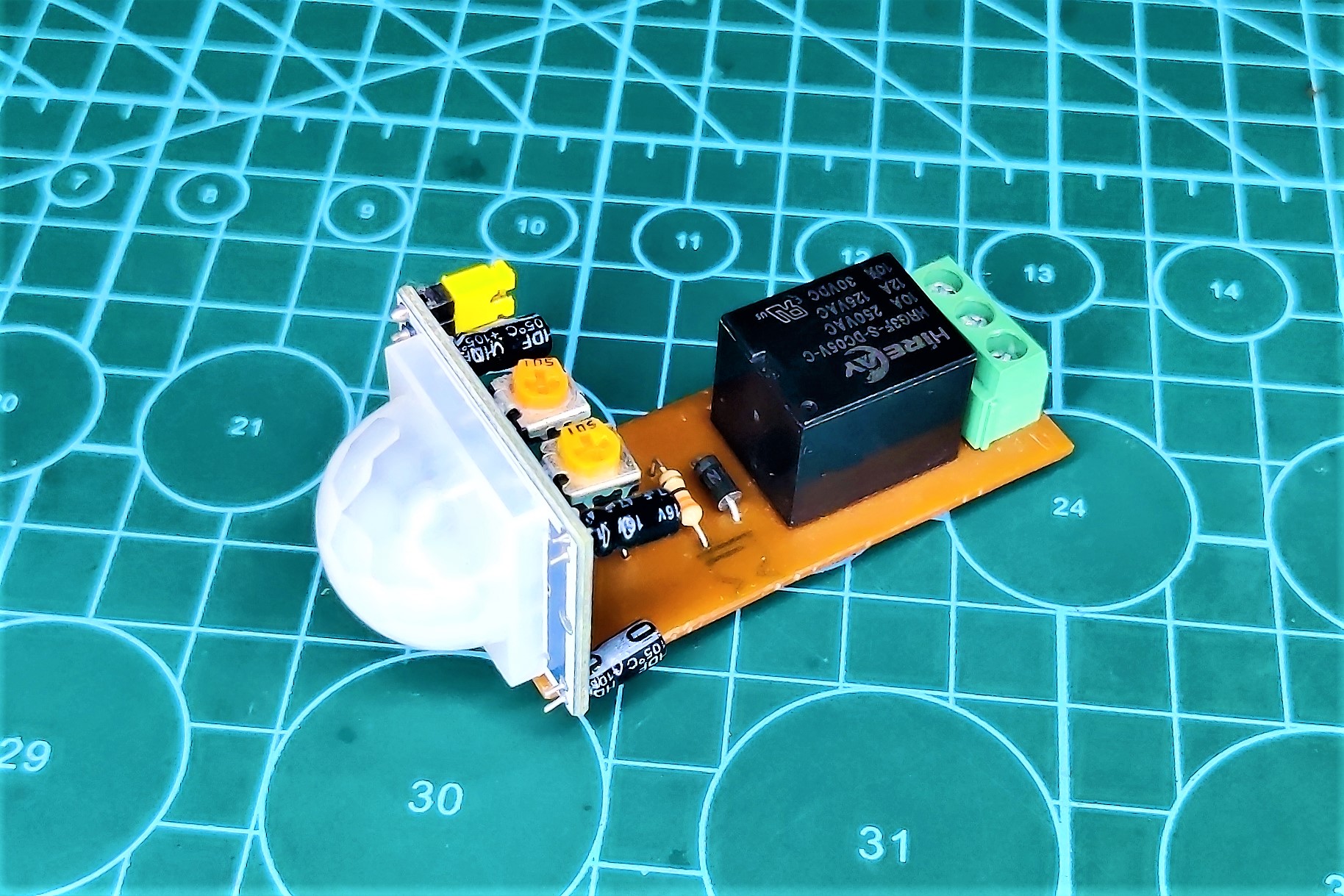PCB Layout:- ( Download )